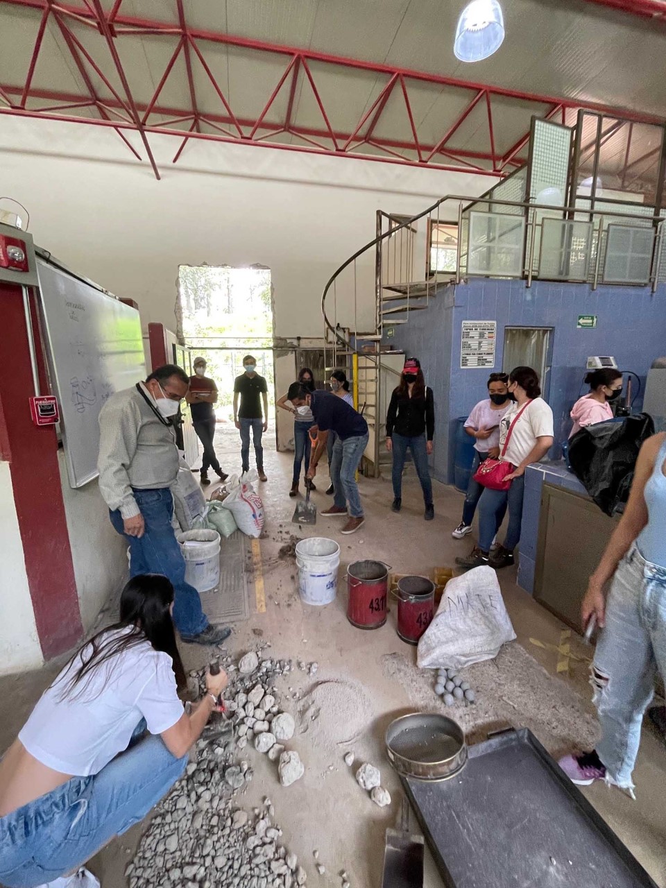 Investigadores de la UAG fabrican materiales para construcción con ...