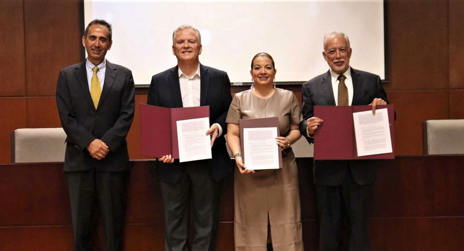 Destaca COPAES acreditaciones de la UAG | UAG Media Hub