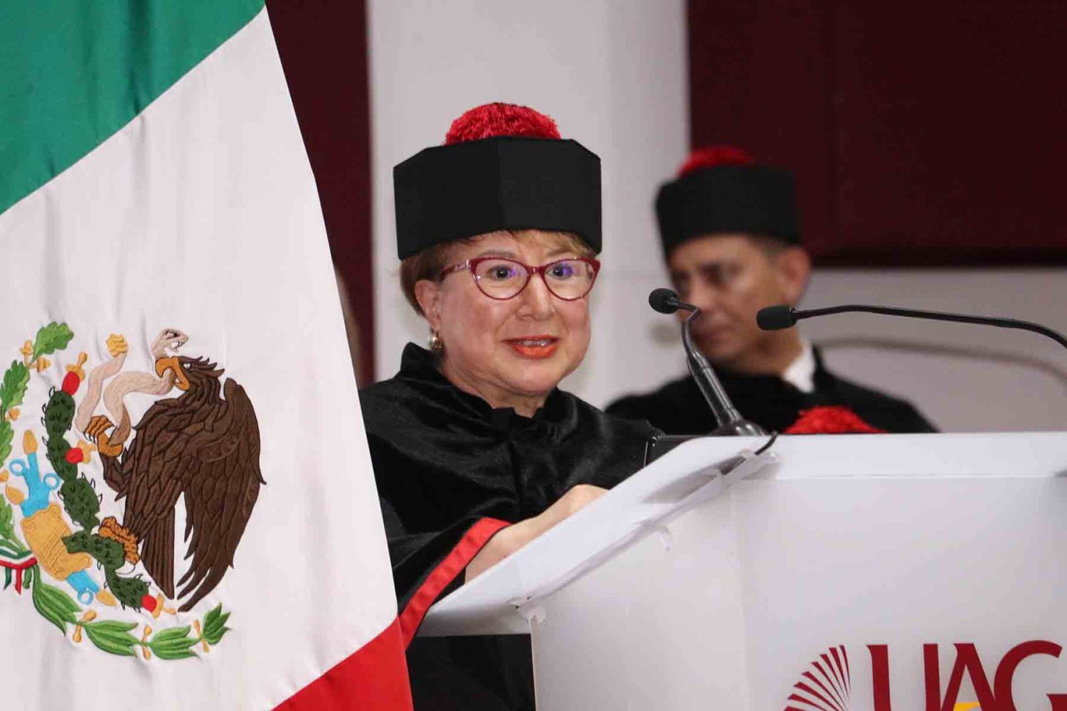 “Siempre vayan más allá y prepárense”: ex Ministra Margarita Luna Ramos | UAG Media Hub